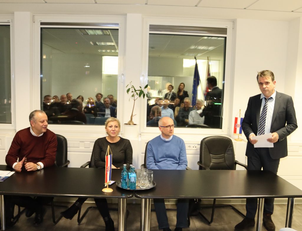 DÜSSELDORF: Rektor dr. Željko Tanjić održao predavanje o važnosti HKS-a ...